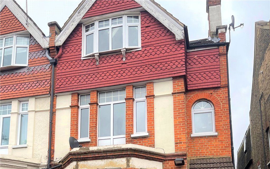 2 bed flat for sale in Queen Anne Avenue, Bromley, Kent BR2 - Zoopla