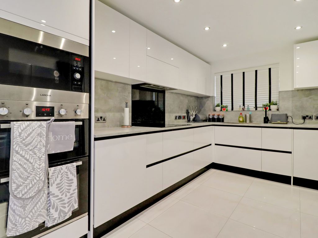 3 bed end terrace house for sale in Gordon Road, Portslade, Brighton ...