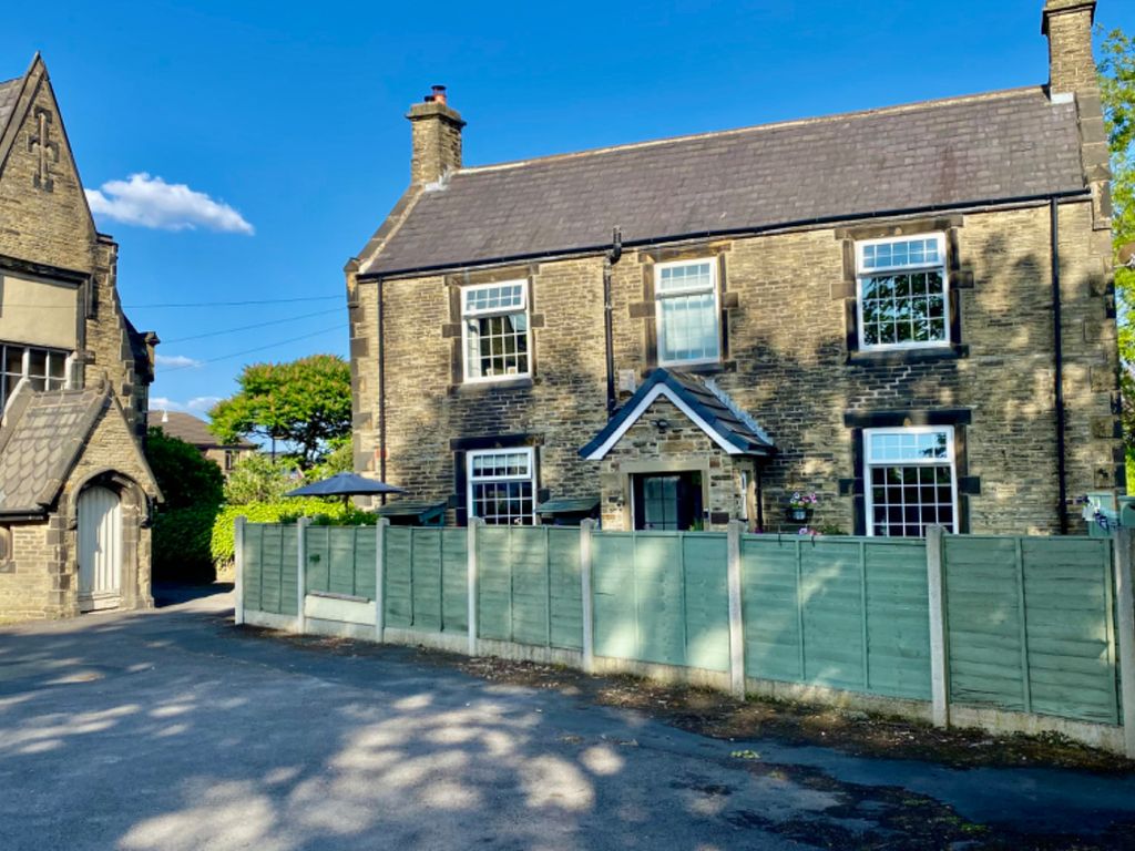 3 Bed Detached House For Sale In Westfield Lane Wyke Bradford Bd12