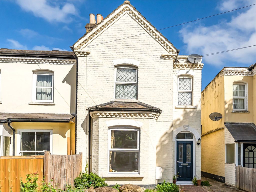 2 bed maisonette for sale in Ravenscroft Road, Beckenham BR3 - Zoopla