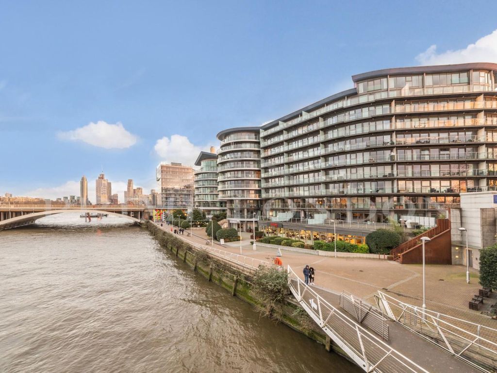 2 bed flat to rent in Centurion Building, Chelsea Bridge Wharf, London ...