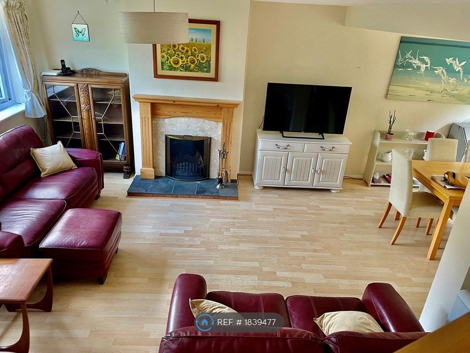 3 bed semi-detached house to rent in The Crescent, Mortimer Common ...