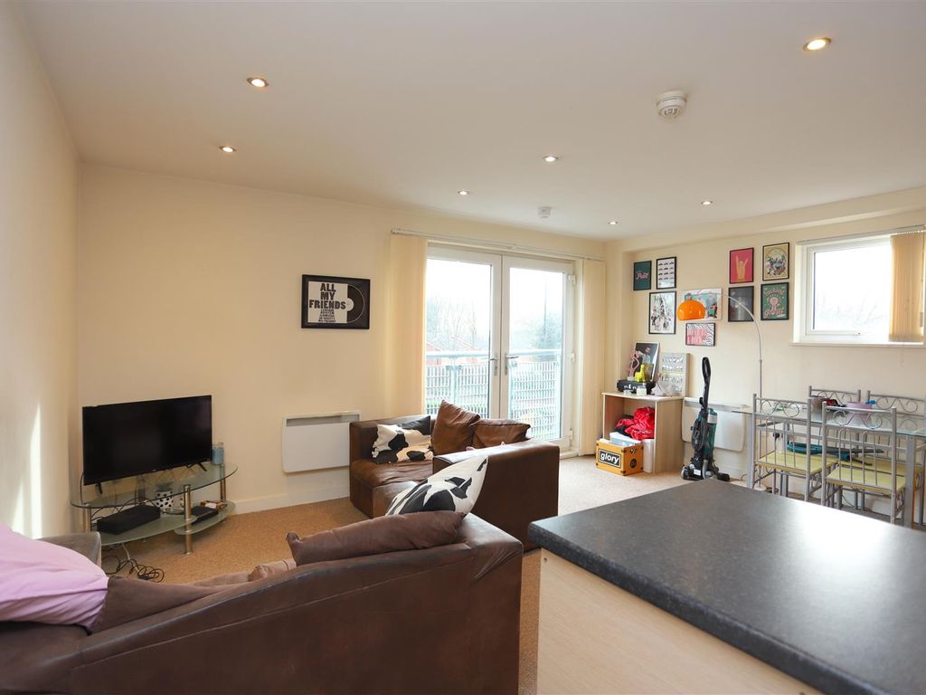 2 bed flat for sale in Manchester Street, Manchester M16, £120,000 - Zoopla