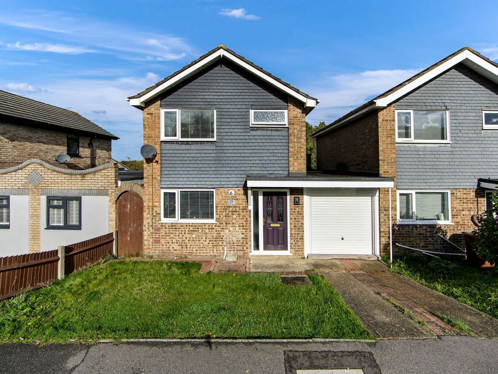3 Bed Link Detached House For Sale In Brindle Way Lordswood Chatham