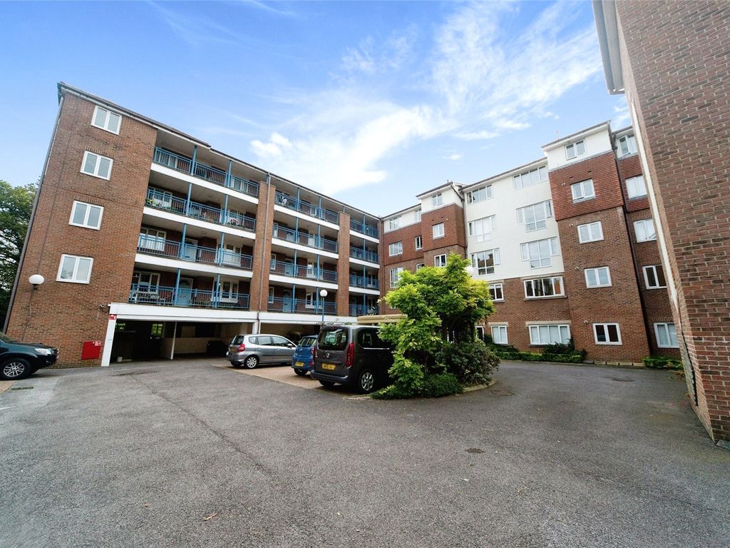 2 Bed Flat For Sale In Marlborough Court Southfields Road Eastbourne