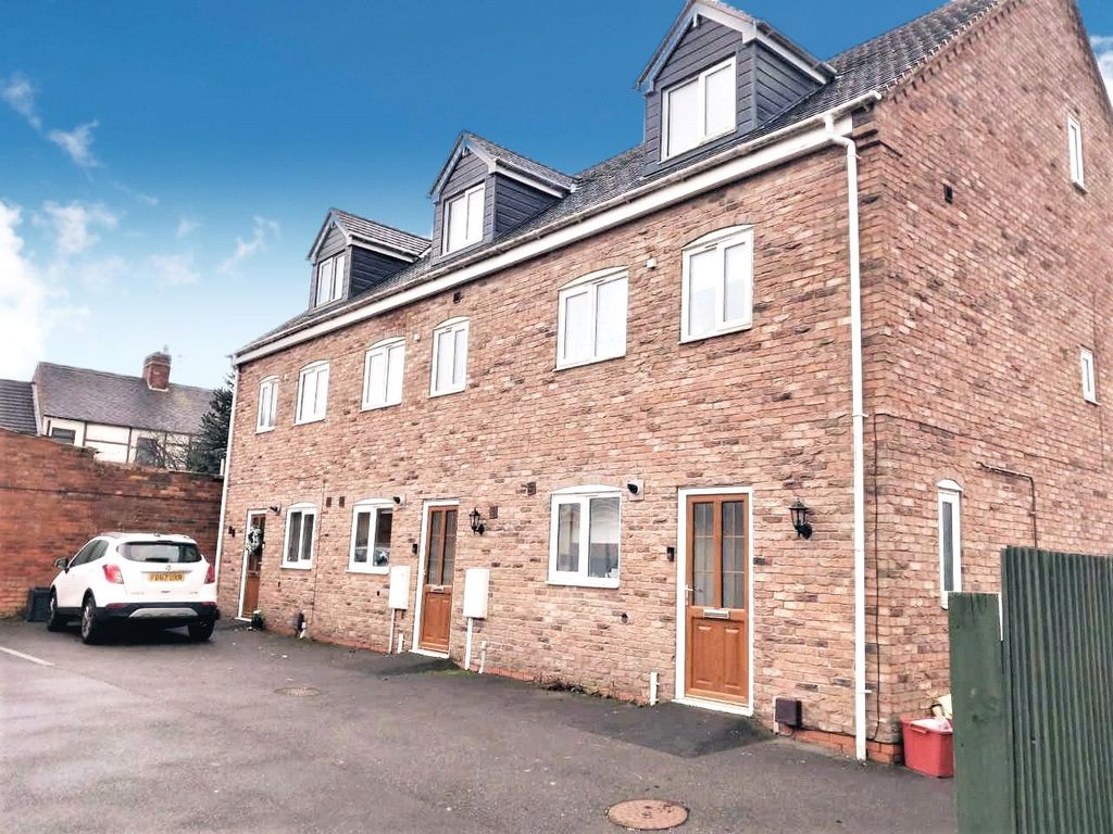 3 bed end terrace house for sale in Sankey Drive, Albert Village ...