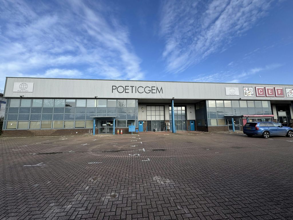 Warehouse to let in Units 3&4 Trident Centre, Imperial Way, Watford ...