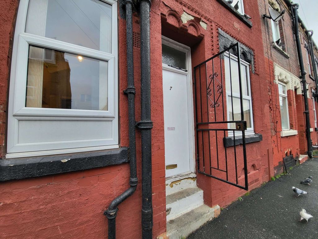 2 bed terraced house for sale in East Park Terrace, Leeds LS9 - Zoopla