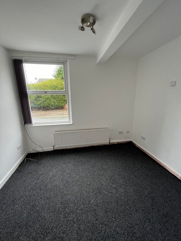 1 bed flat to rent in West Street, Congleton CW12, £625 pcm - Zoopla
