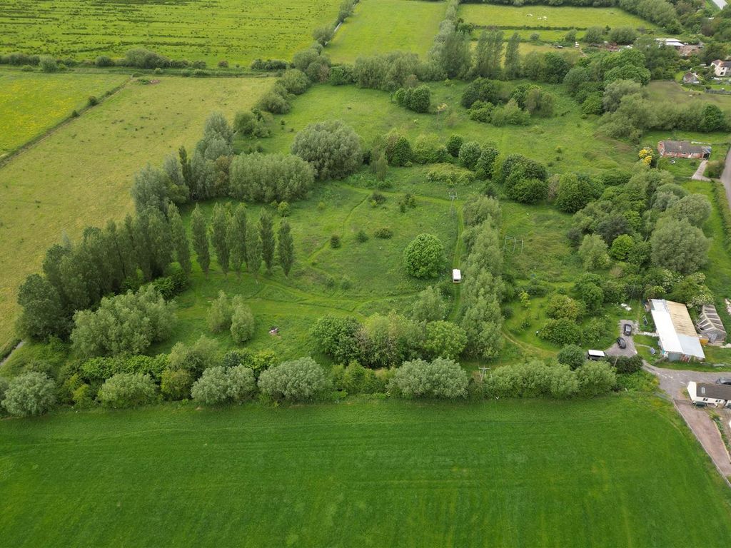Land for sale in Stathe Road, Burrowbridge, Bridgwater TA7, £300,000 ...