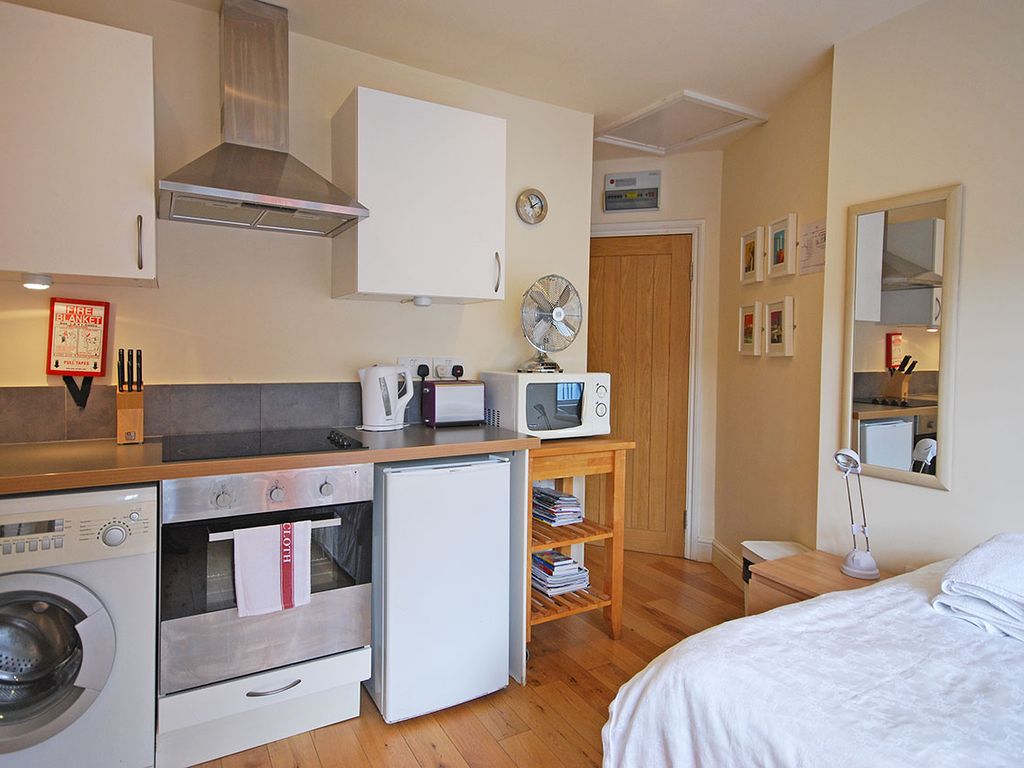 Studio to rent in Rupert Street, Soho, London W1 W1D, £1,600 pcm - Zoopla
