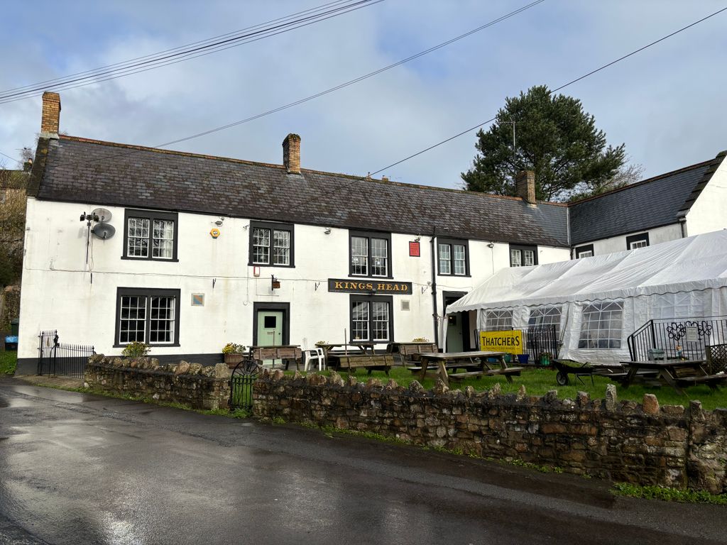 Underhill, Radstock BA3, Pub/bar for sale, £35,000 - Zoopla