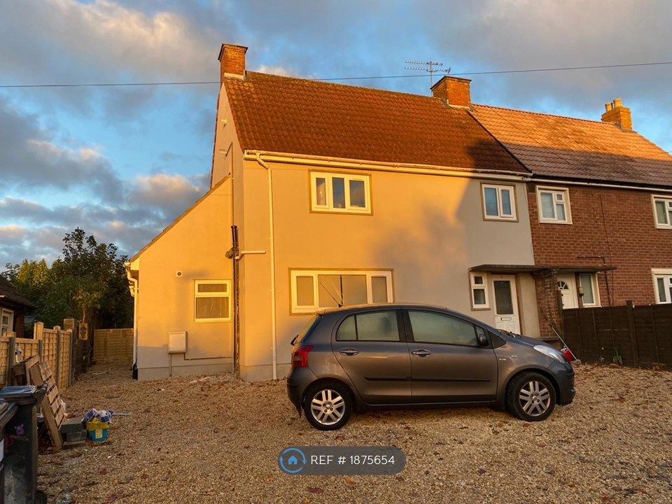 Room to rent in Roycroft Road, Filton, Bristol BS34, £740 pcm - Zoopla