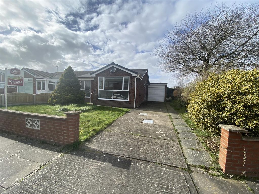 2 Bed Semi Detached Bungalow For Sale In Yewdale Road Carlisle Ca2