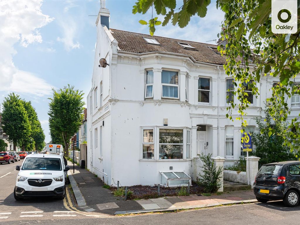 1 bed flat for sale in Upper Hamilton Road, Brighton BN1 - Zoopla