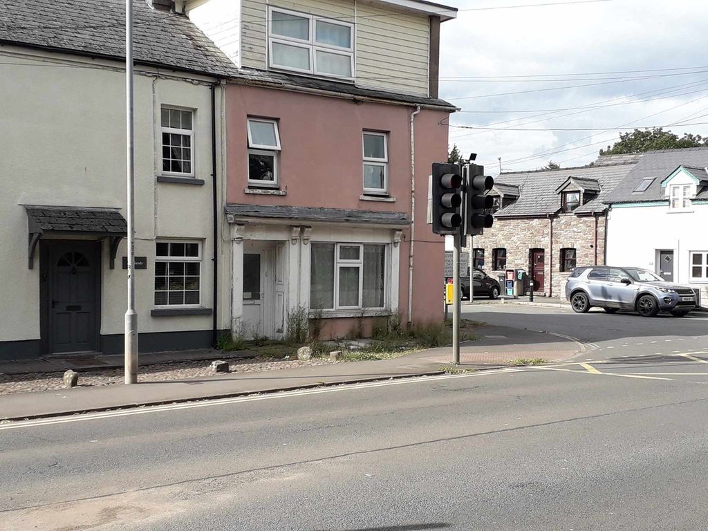 4 Bed End Terrace House For Sale In Orchard Street Llanfaes Brecon