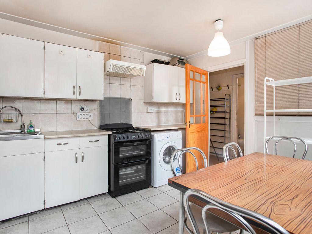 New home, 3 bed flat for sale in Clipstone Street, London W1W - Zoopla