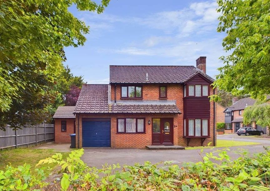 5 bed detached house for sale in Prince William Close, Findon Valley ...