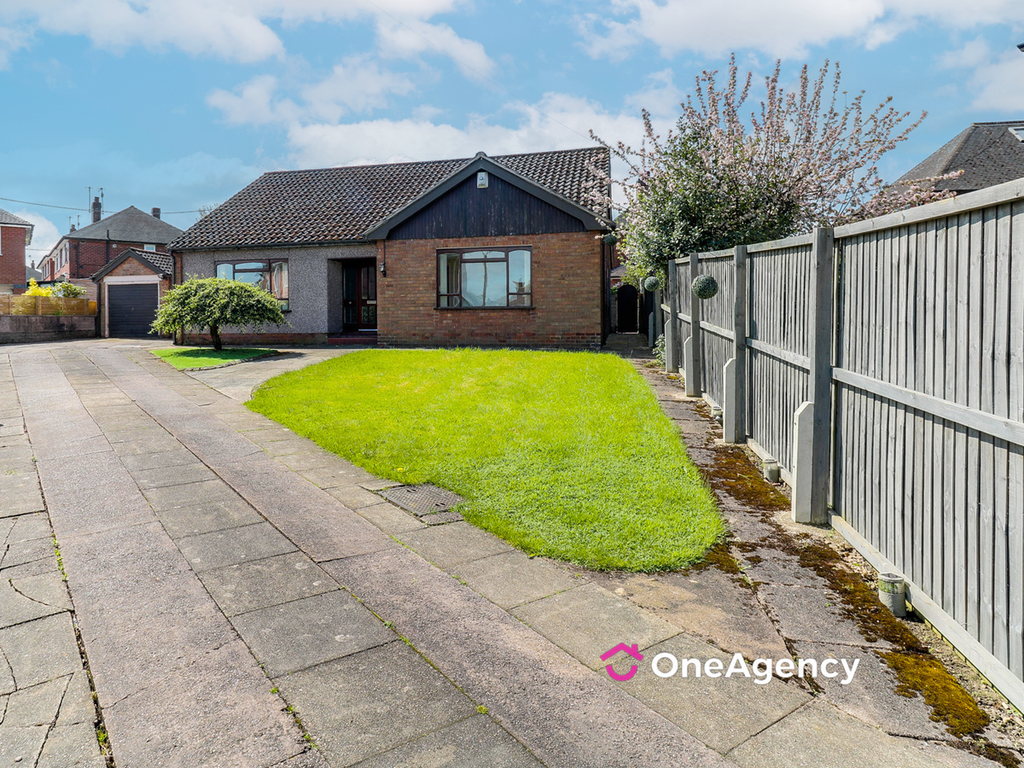 3 Bed Detached Bungalow For Sale In Churston Place Sneyd Green Stoke