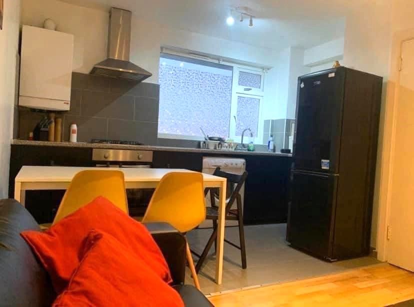 3 bed flat for sale in Harpley Square, London E1, £450,000 - Zoopla