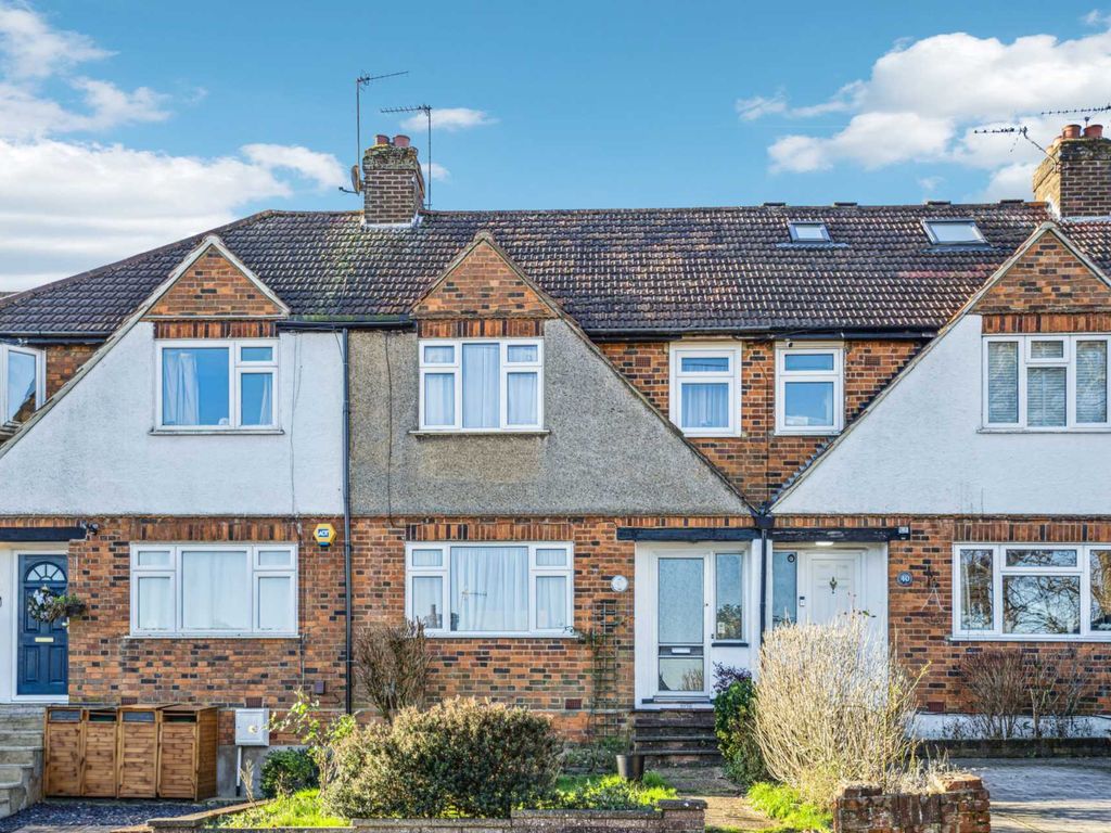 3 Bed Terraced House For Sale In Clay Lane Bushey Heath Wd23 £525 000