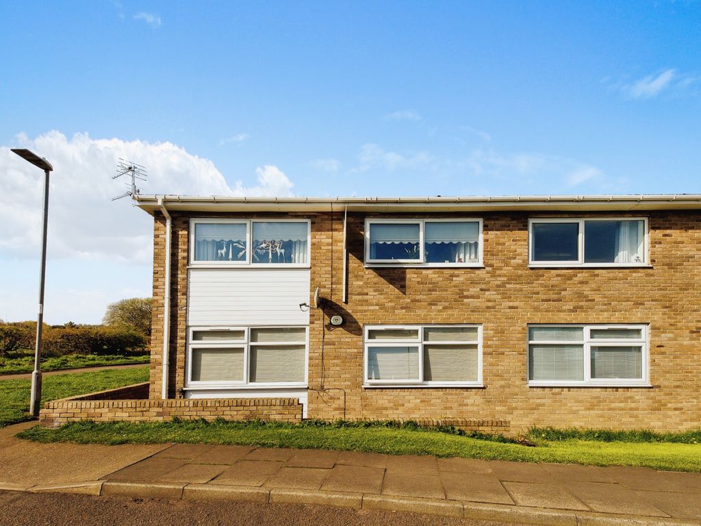 1 bed flat for sale in Fairfields, Ryton NE40 - Zoopla