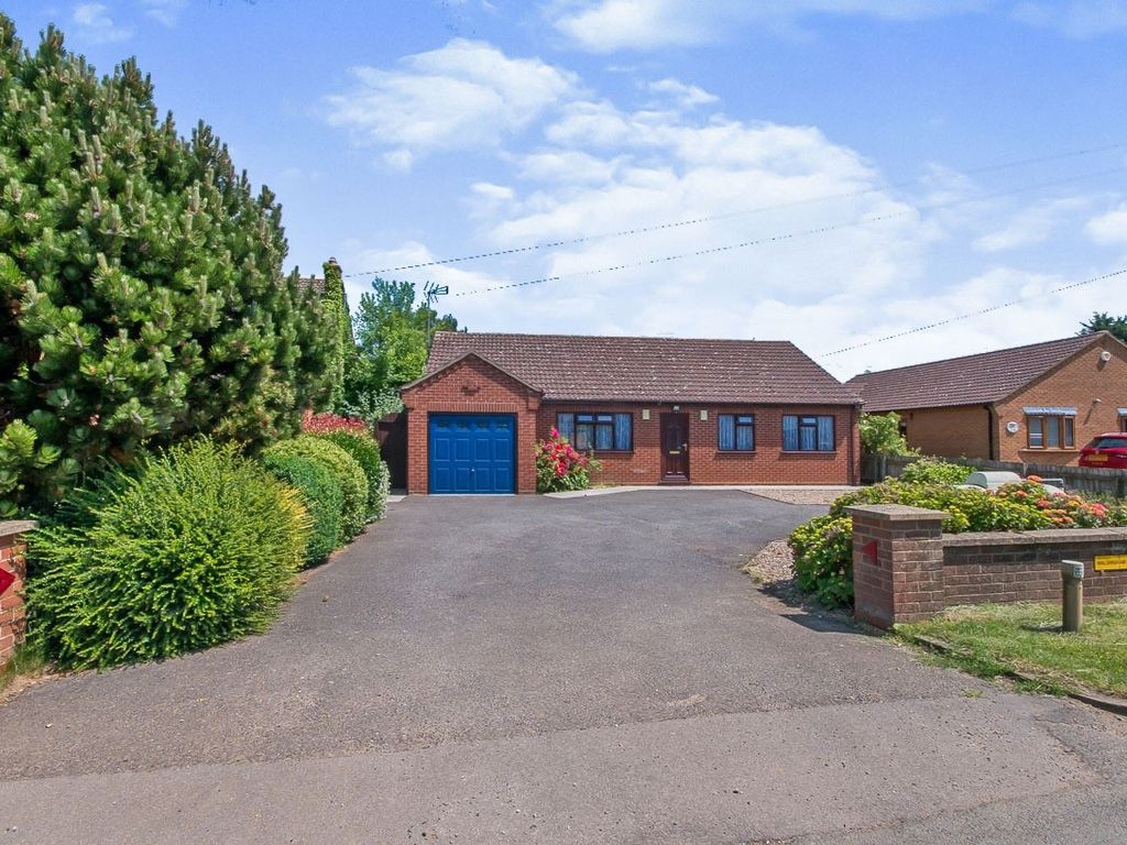 3 Bed Detached Bungalow For Sale In Station Road Wisbech St Mary
