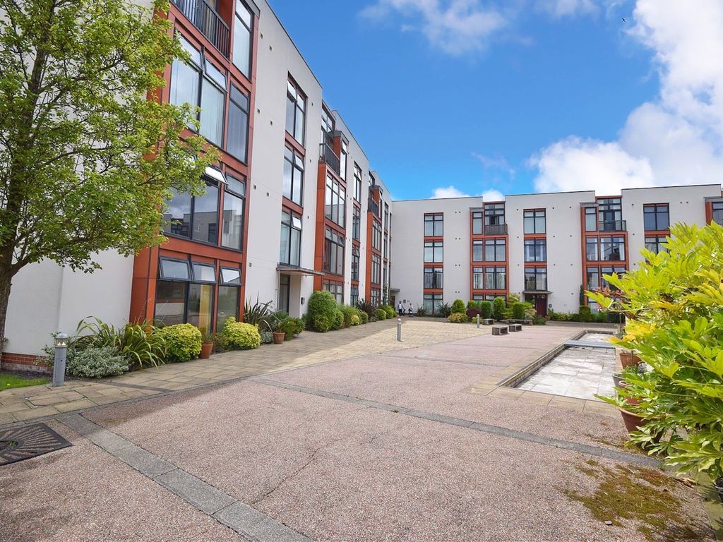 2 bed flat to rent in Crown House, Lauriston Close, Sharston M22 - Zoopla