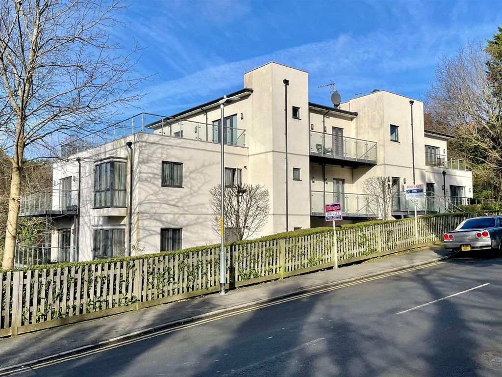 3 bed flat for sale in Mount Harry Road, Sevenoaks TN13 - Zoopla