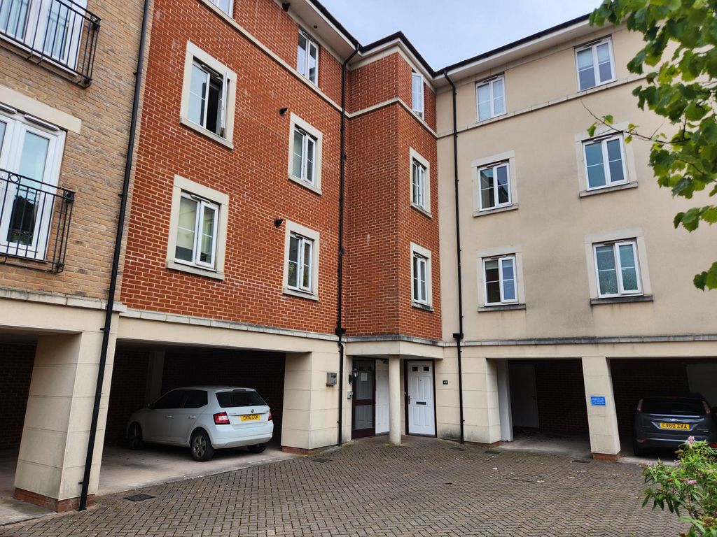 2 bed flat to rent in Ffordd James Mcghan, Cardiff CF11, £1,250 pcm ...