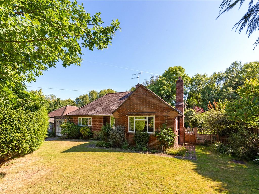 3 bed bungalow for sale in Broadford Road, Peasmarsh, Guildford, Surrey ...
