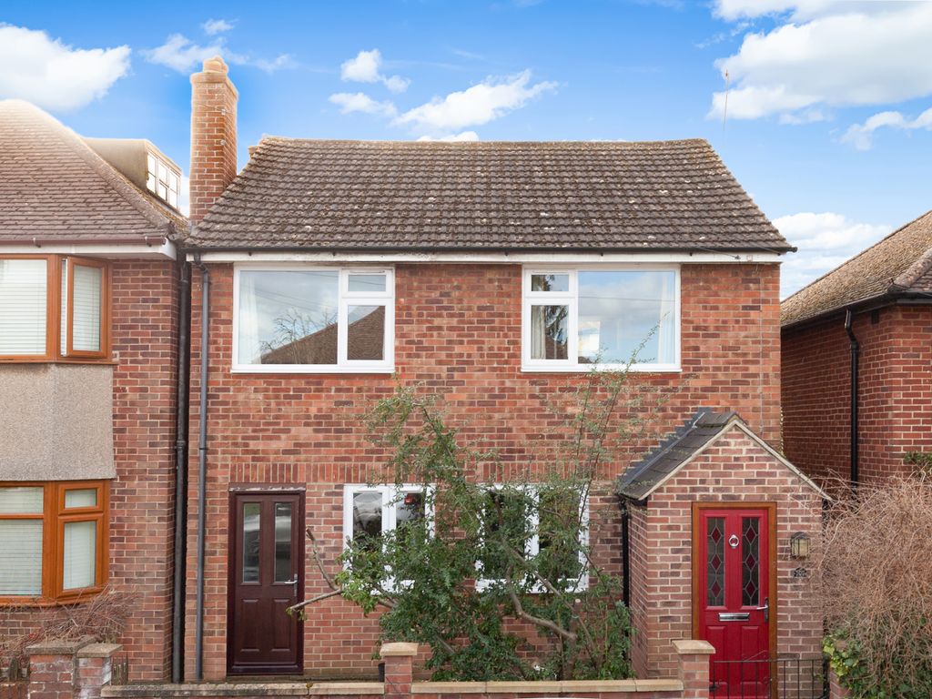 3 Bed Detached House For Sale In Edgeway Road Marston Oxford Ox3 £