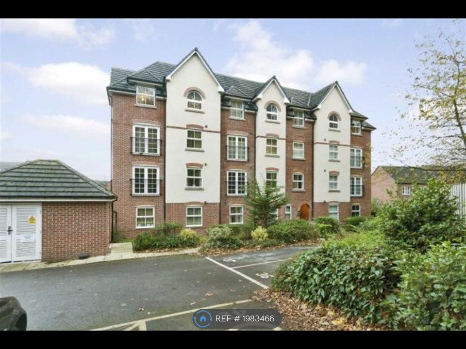 2 bed flat to rent in Stoneyholme Avenue, Manchester M8, £1,100 pcm ...