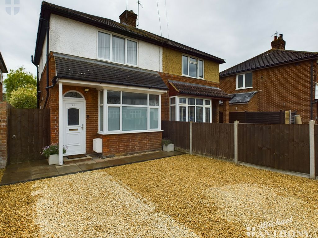2 bed semi-detached house for sale in Rose Avenue, Aylesbury ...