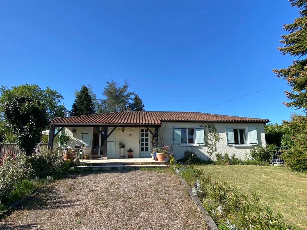 3 bed country house for sale in Saint-Paul-Lizonne, Dordogne, France ...