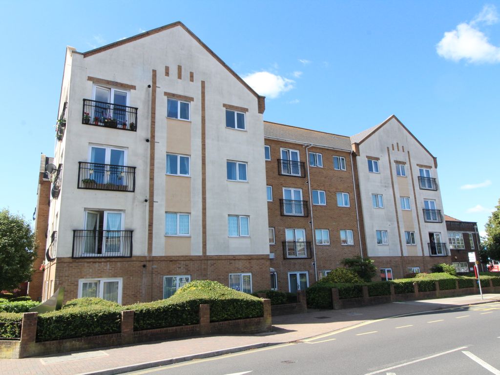 2 bed flat to rent in Wayte Street, Cosham, Portsmouth PO6, £1,200 pcm ...