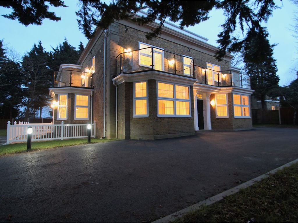 1 bed flat to rent in Springfield House, Hayes End Road, Hayes UB4, £ ...