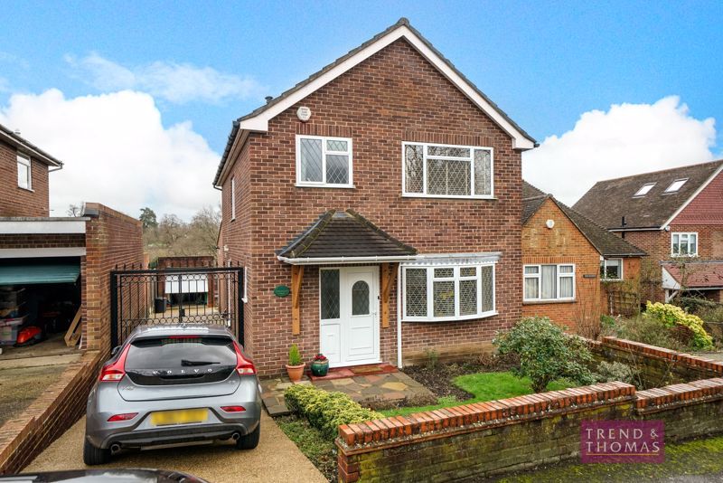 3 bed detached house for sale in Church Hill, Uxbridge UB9, £799,950 ...