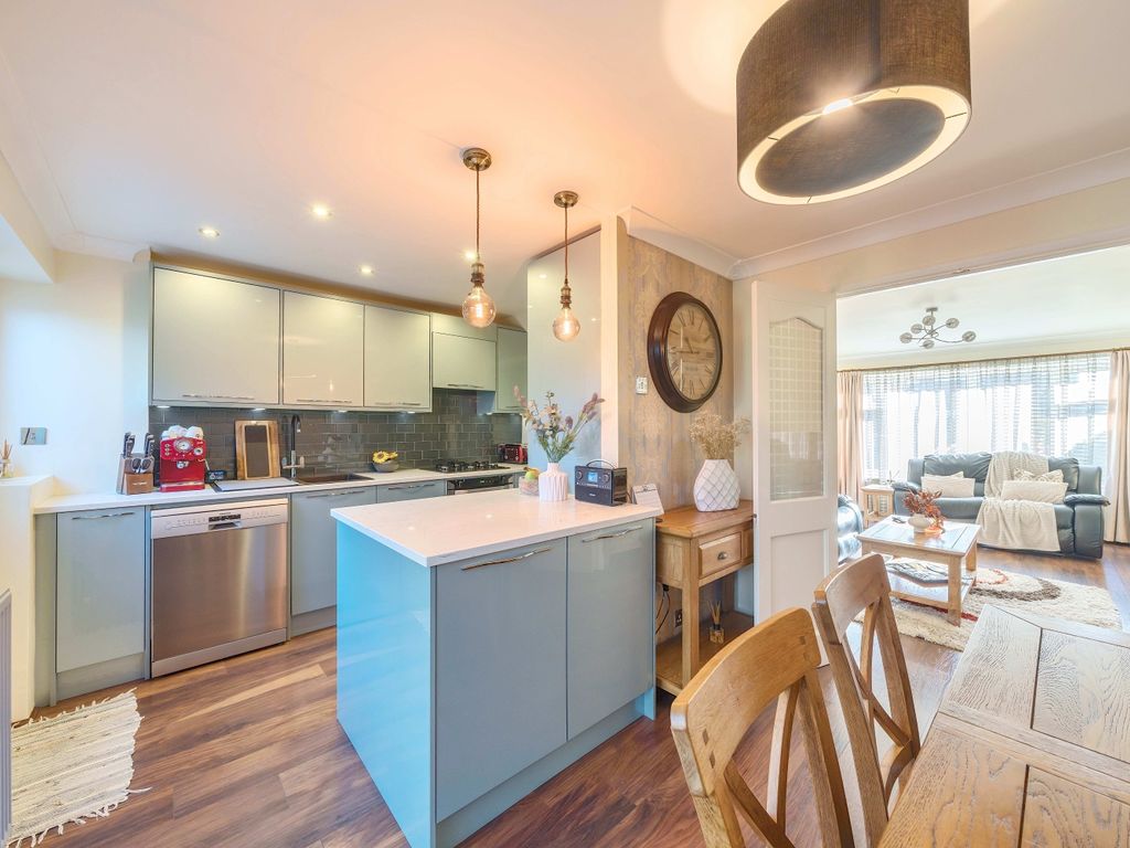 3 bed detached house for sale in St. Marks Grove, York, North Yorkshire ...