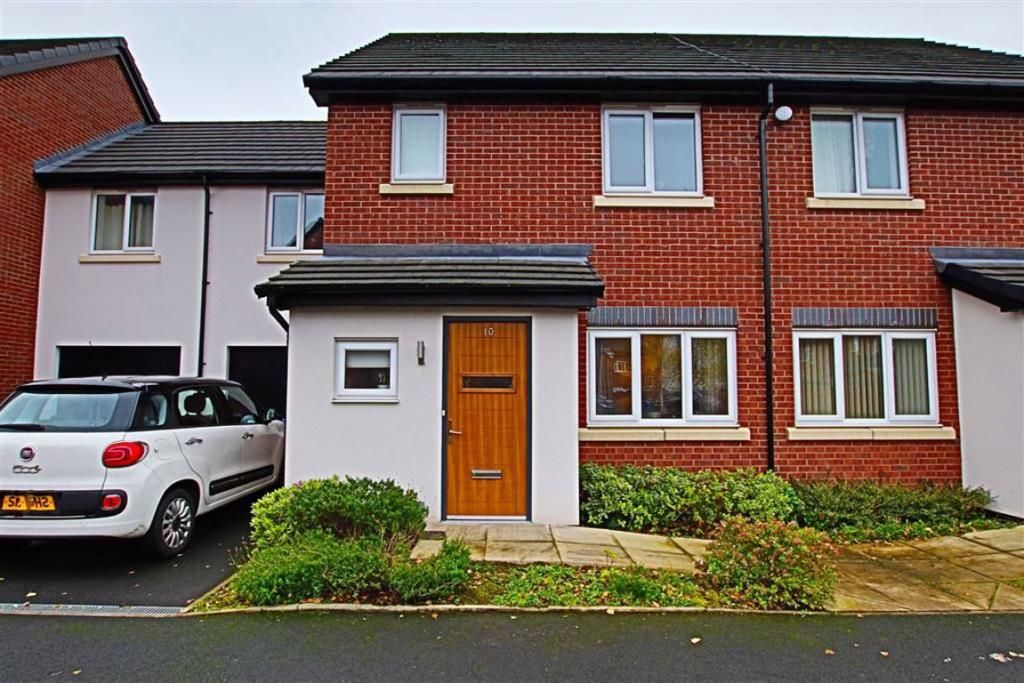 3 bed terraced house to rent in Meldrums Grove, Altrincham WA14, £1,995 ...