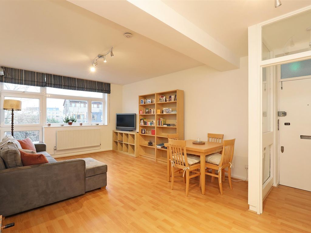 2 bed flat for sale in Carlton Drive, London SW15 - Zoopla
