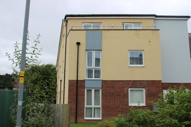 1 bed flat to rent in Y Bae, Bangor LL57, £825 pcm - Zoopla
