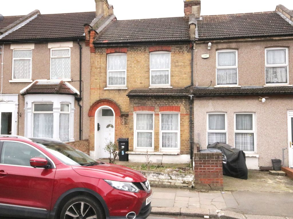 2 bed terraced house for sale in Wingate Road, Ilford IG1, £375,000 ...