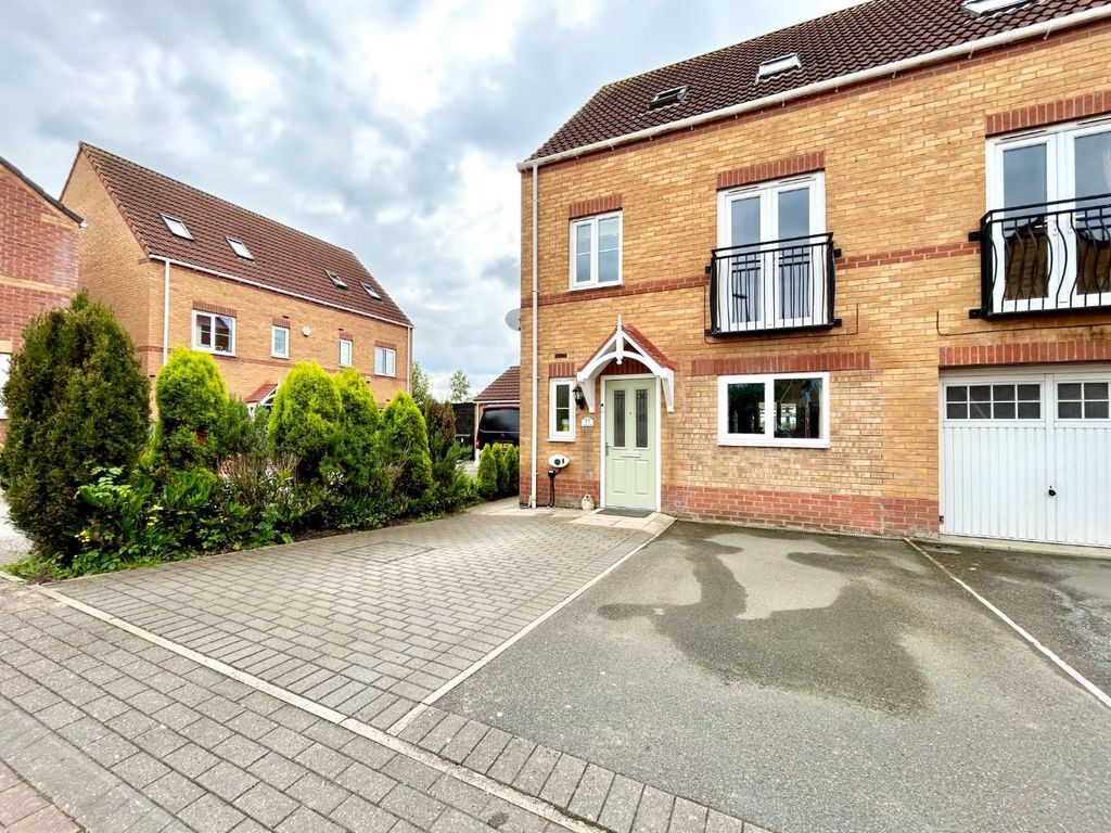 New home, 3 bed property for sale in Shafton Gate, Goldthorpe ...