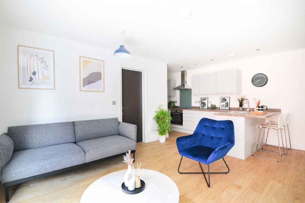 2 bed flat to rent in 2 Bed Apartment – North Central, Dyche Street ...