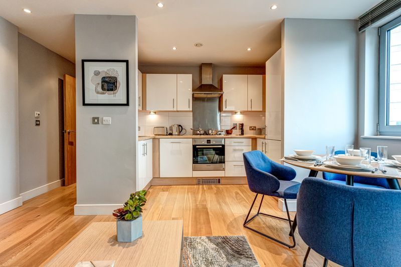 1 bed flat for sale in Bute Terrace, Cardiff CF10, £149,950 - Zoopla