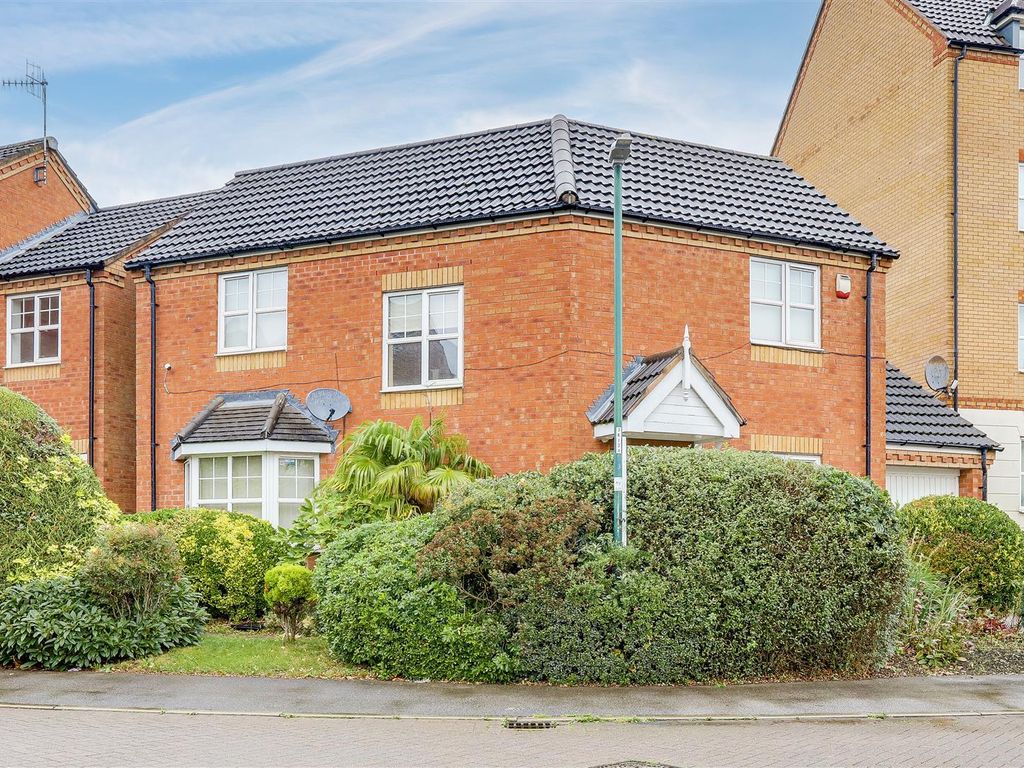3 bed detached house for sale in Edmonstone Crescent, Bestwood ...