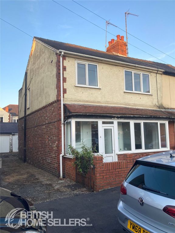 3 Bed Semi Detached House For Sale In Ashbourne Avenue Bridlington