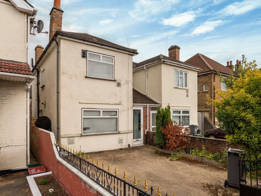 3 Bed Semi Detached House For Sale In 236 Wellington Road South