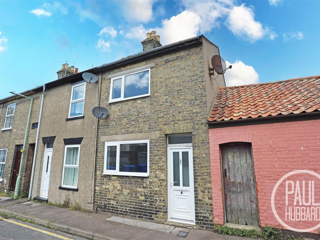 3 bed terraced house for sale in Bixley Road, Kirkley NR33, £125,000 ...